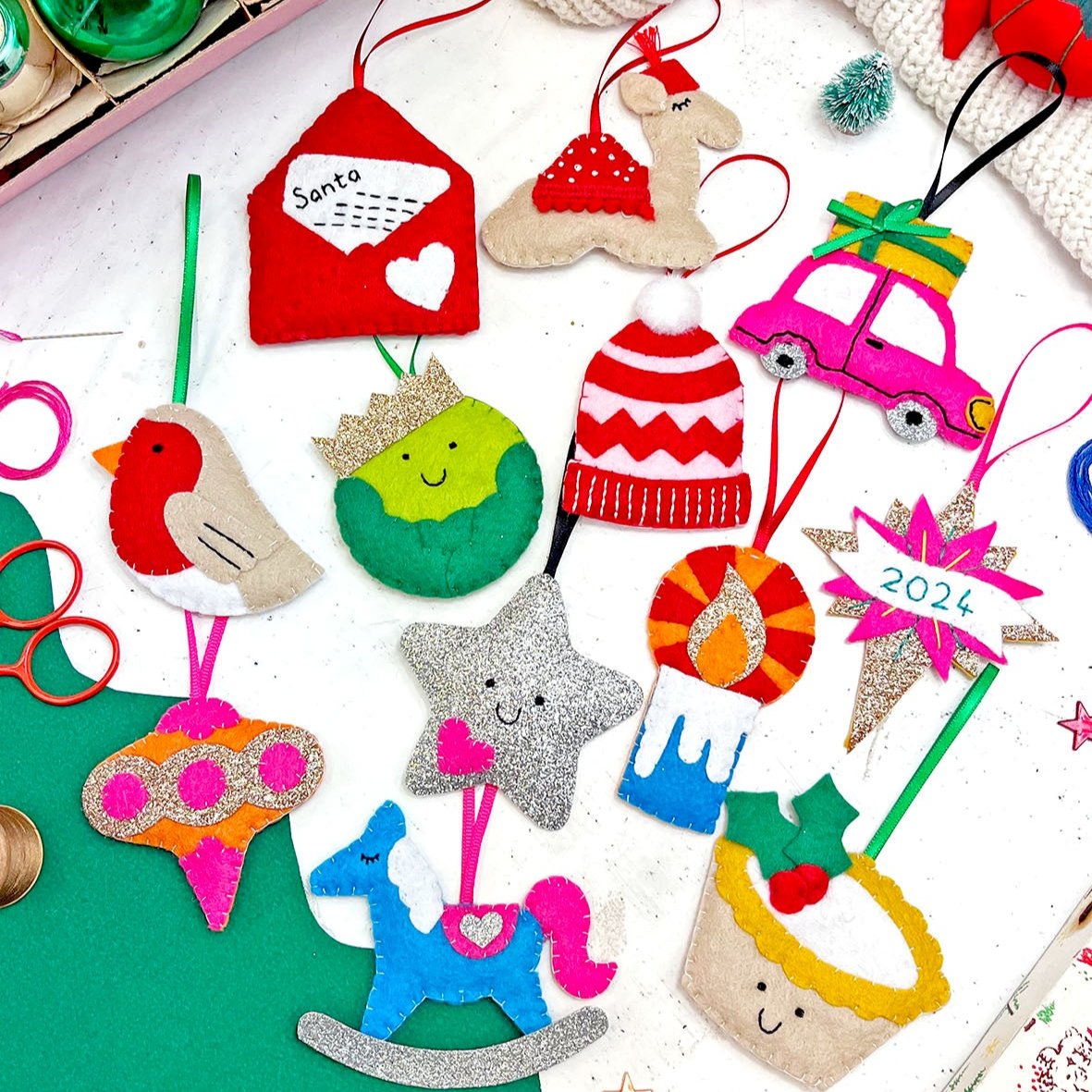 '12 DIYS of Christmas' Decoration Craft Kit – The Make Arcade