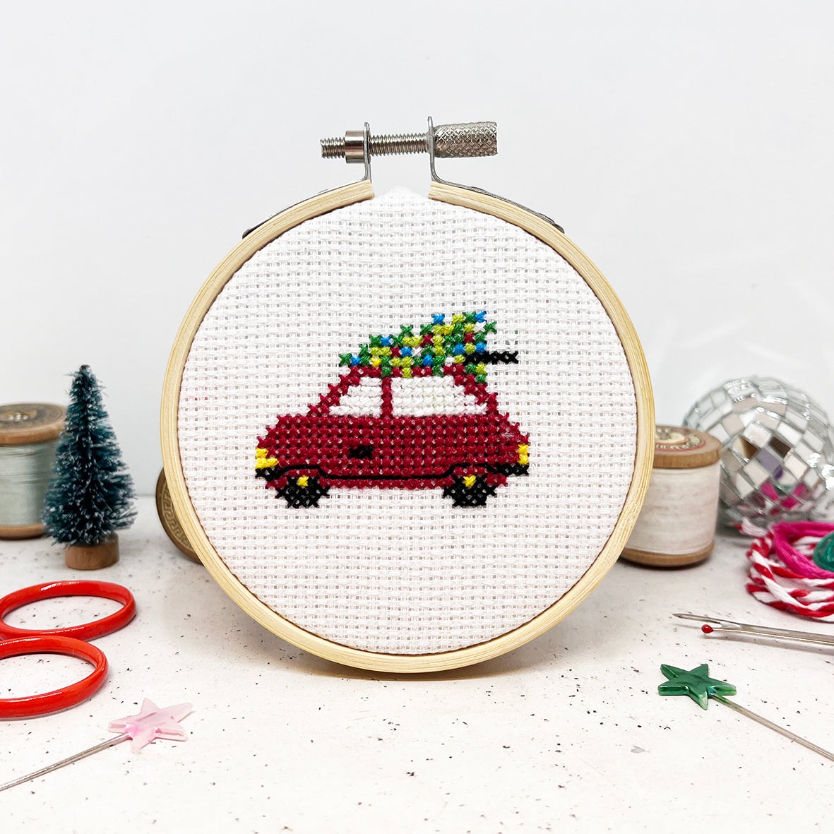 'Holiday Car' Cross Stitch - PDF Pattern – The Make Arcade